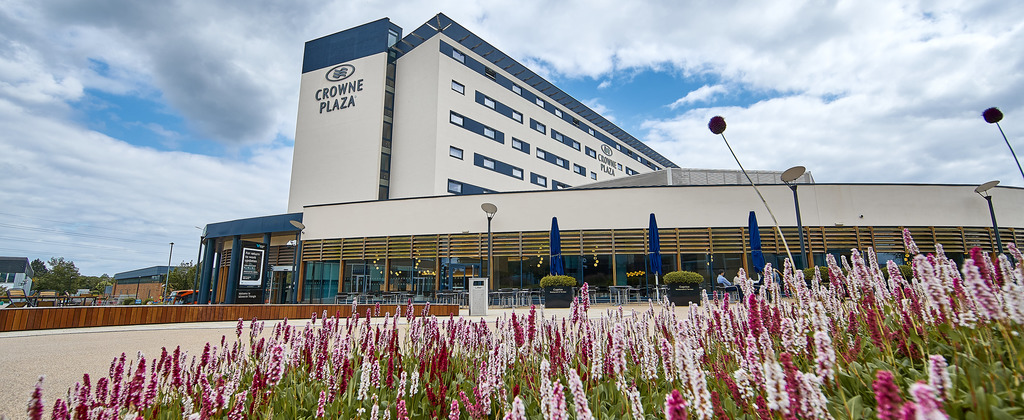 Hotel in Wokingham | Hotel Near Reading, Bracknell Berkshire, Elizabeth ...